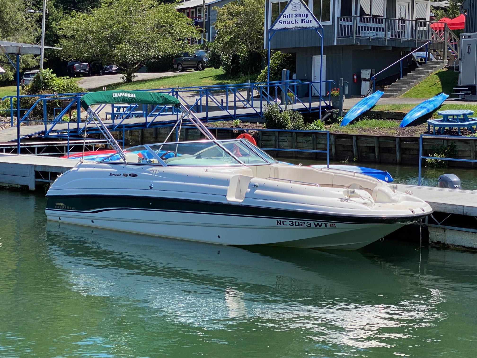 1999 Chaparral Sunesta 233 Deck Boat - Boundary Waters Marina